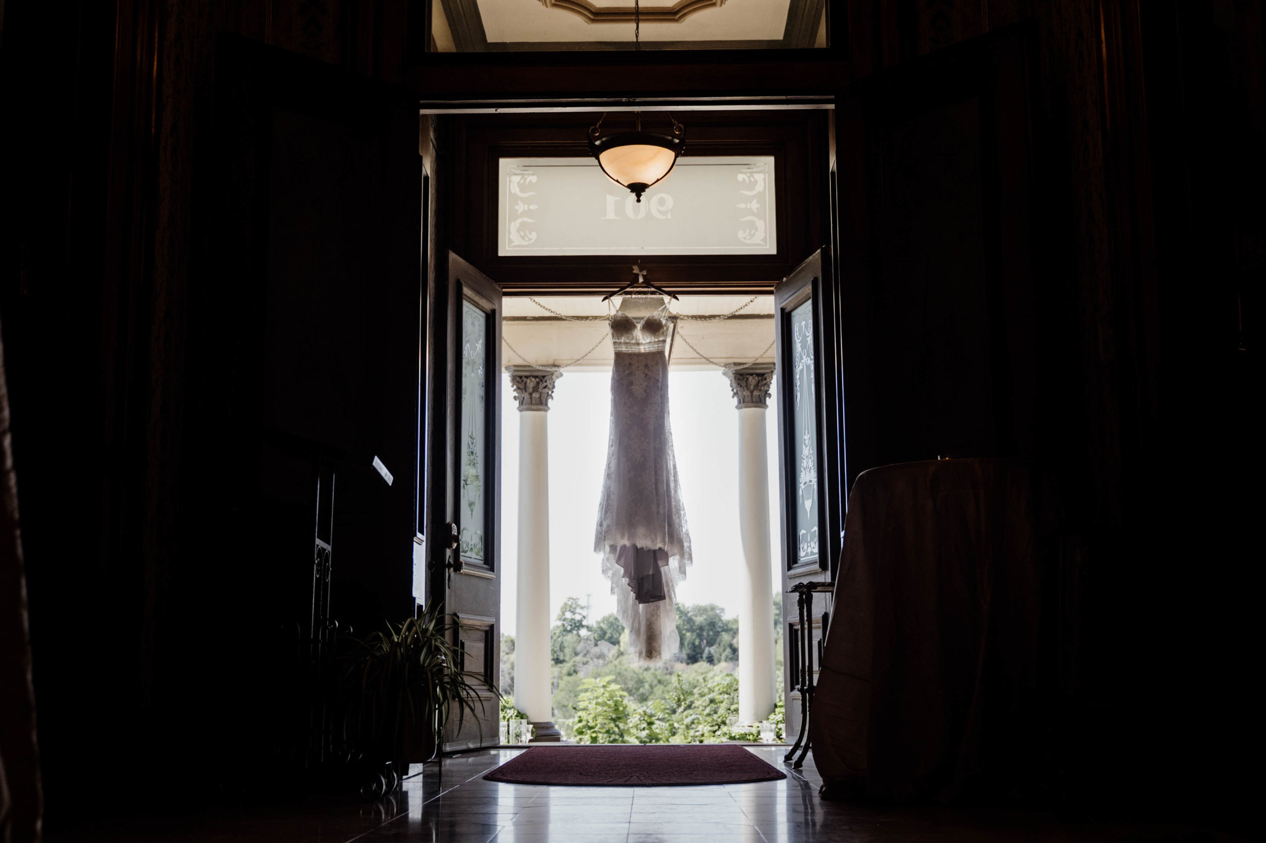 Classy and Elegant Wedding at Renwick mansion - Lauren Ashley Studios ...