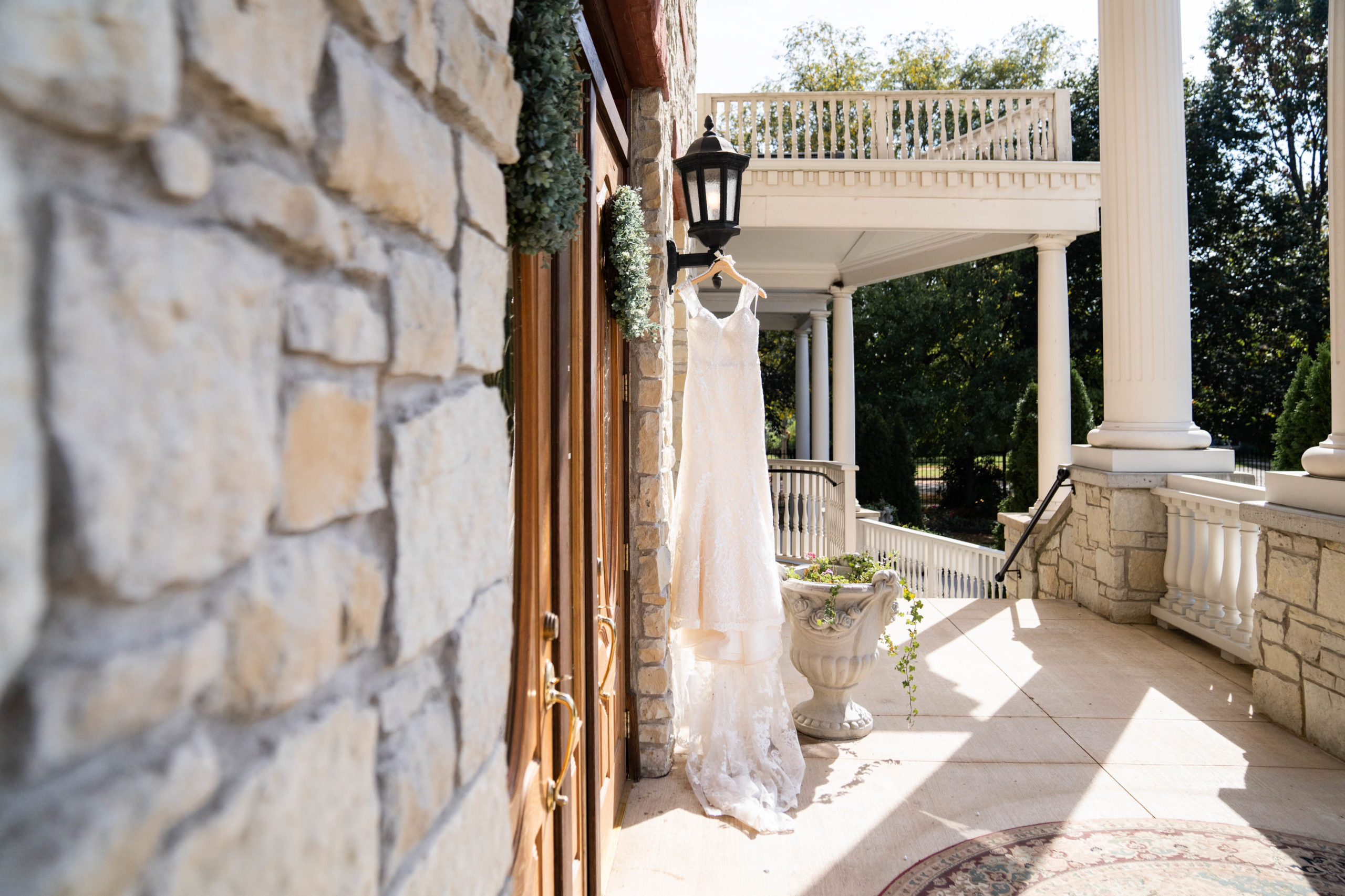 Couple Ties the Knot at the Jacob Henry Mansion Wedding Venue - Lauren ...